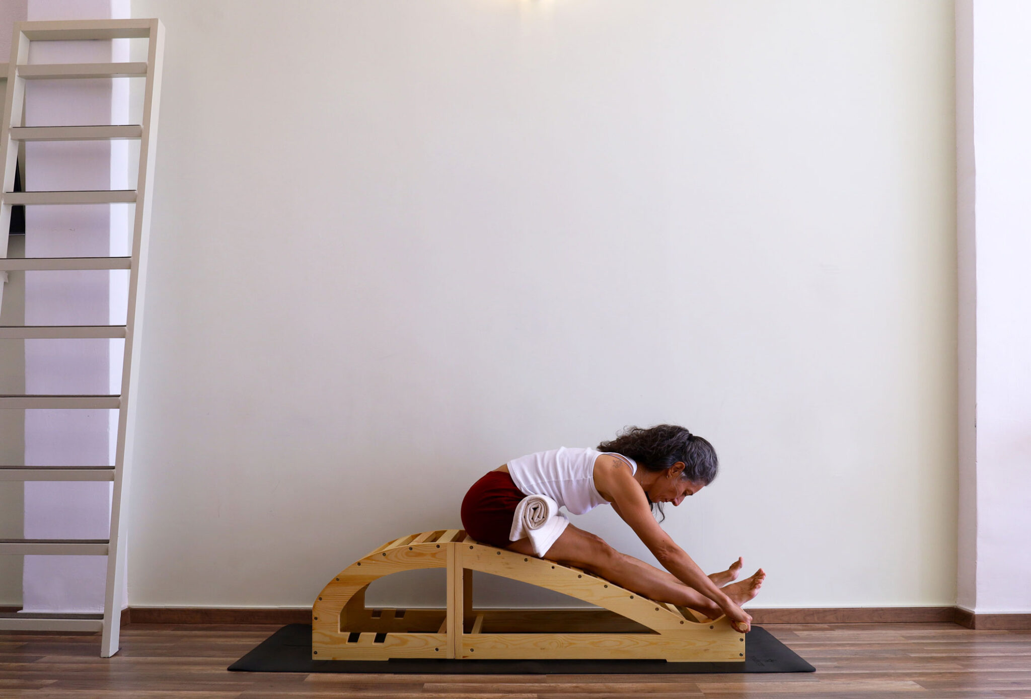 Yogikuti Viparita Dandasana Bench (Large Backbender) - Yogikuti