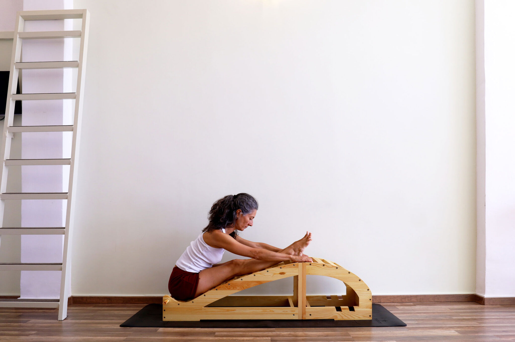 Yogikuti Viparita Dandasana Bench (Large Backbender) - Yogikuti